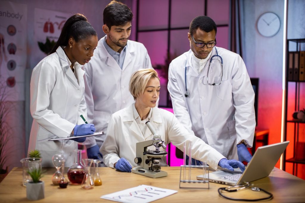 The Laboratory of Charles Sherrington and the Discovery of the Synapse ...