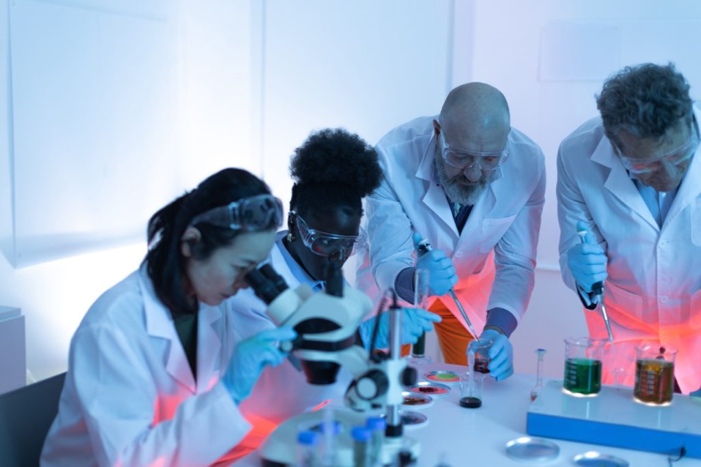 The Laboratory of Oswald Avery and the Discovery of DNA as Genetic ...